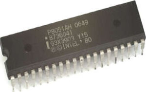 Microcontroller 8051 : Pin Configuration, Working & Its Applications ...